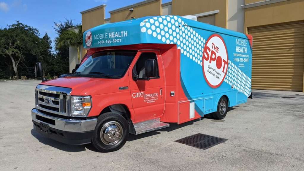 Shuttle Bus Wraps, Graphics & Lettering | Car Wrap Solutions | Car Wrap ...